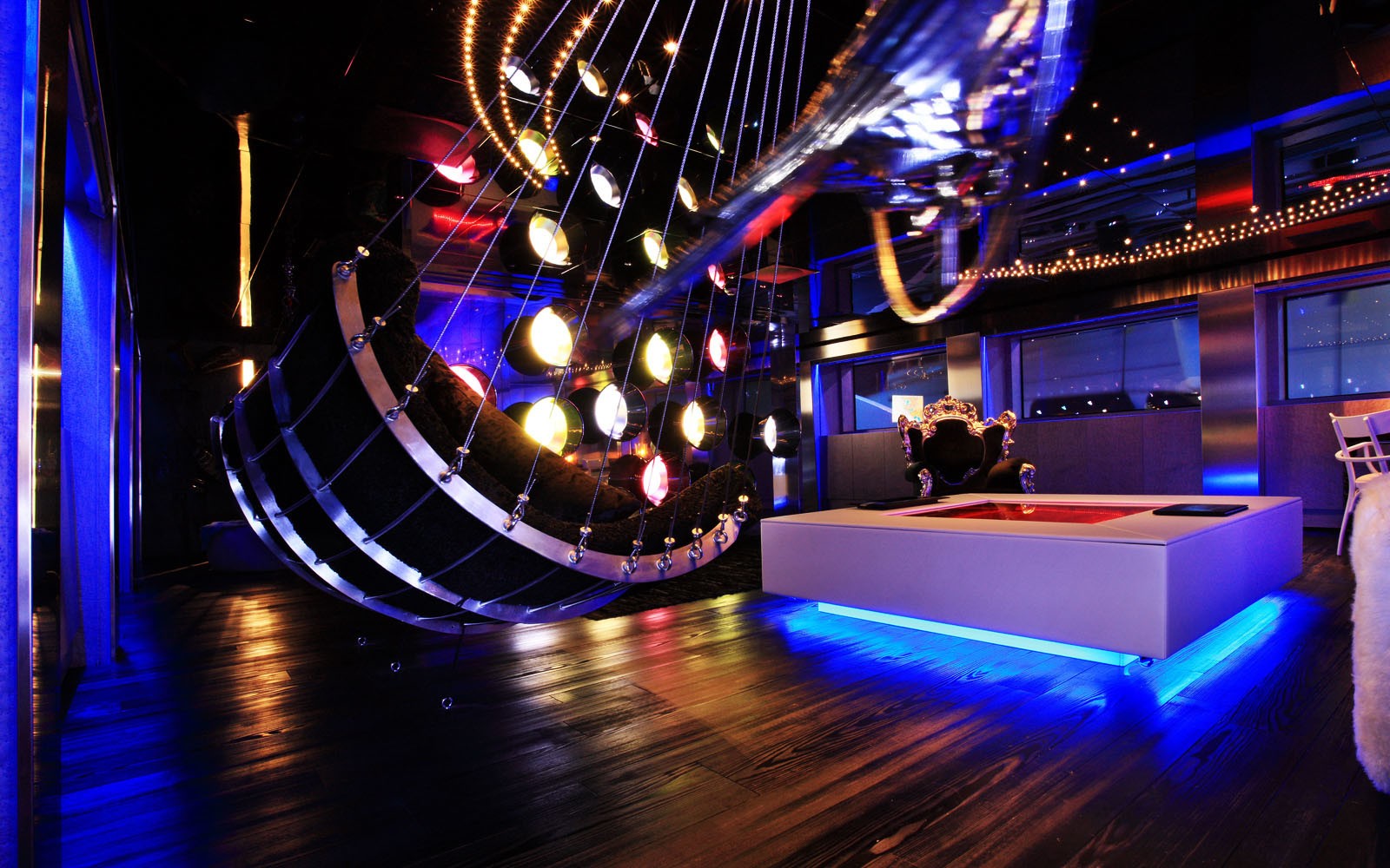 Yacht SEA FORCE ONE, Admiral | CHARTERWORLD Luxury Superyacht Charters